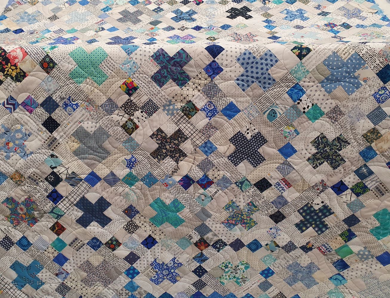 Longarm Quilting - Hummingbird Quilting