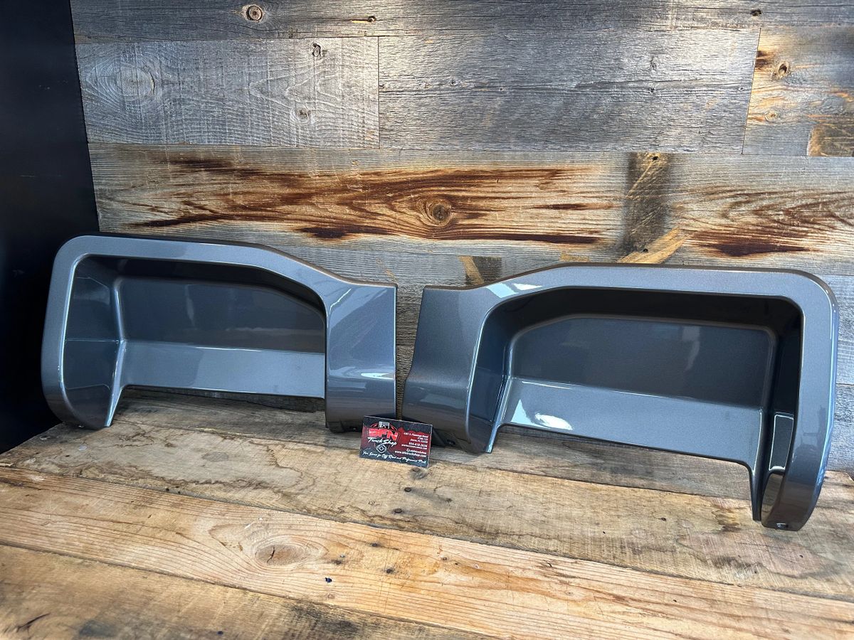 2023+ Ford Superduty OEM Bed Steps Painted to match