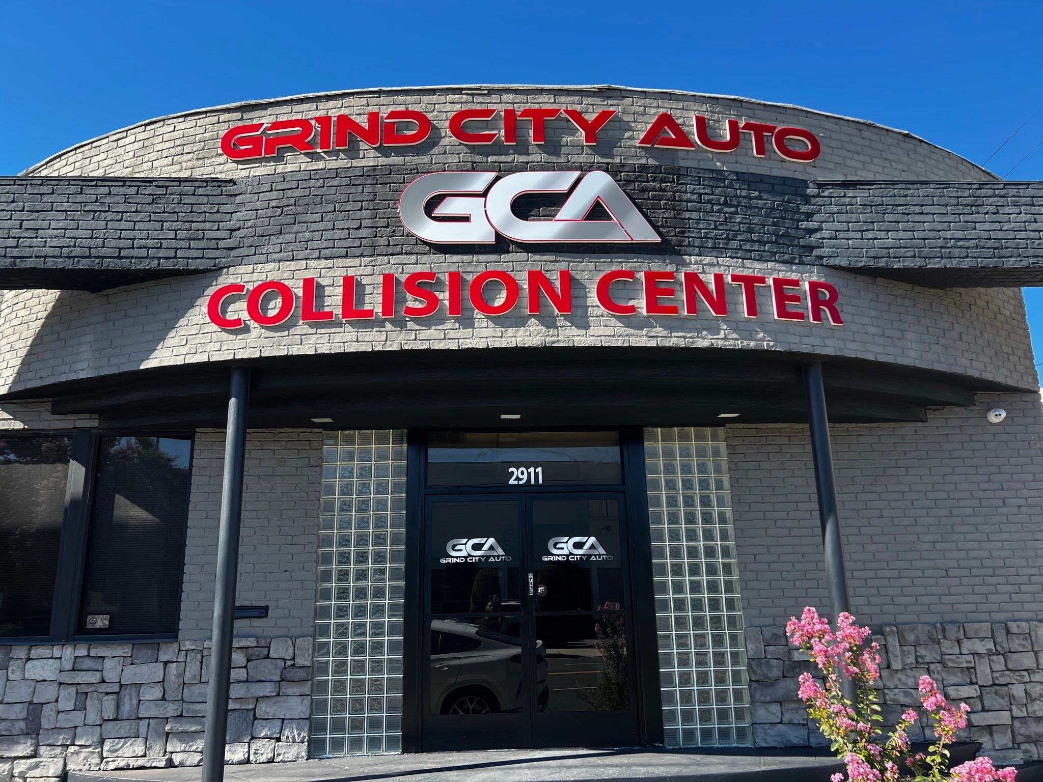 Gr1nd City Auto - Car Body Repair and Paint, Accidents