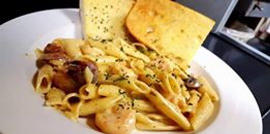 Lil Capone's Bar & Grill - PIzza & Pasta, Italian