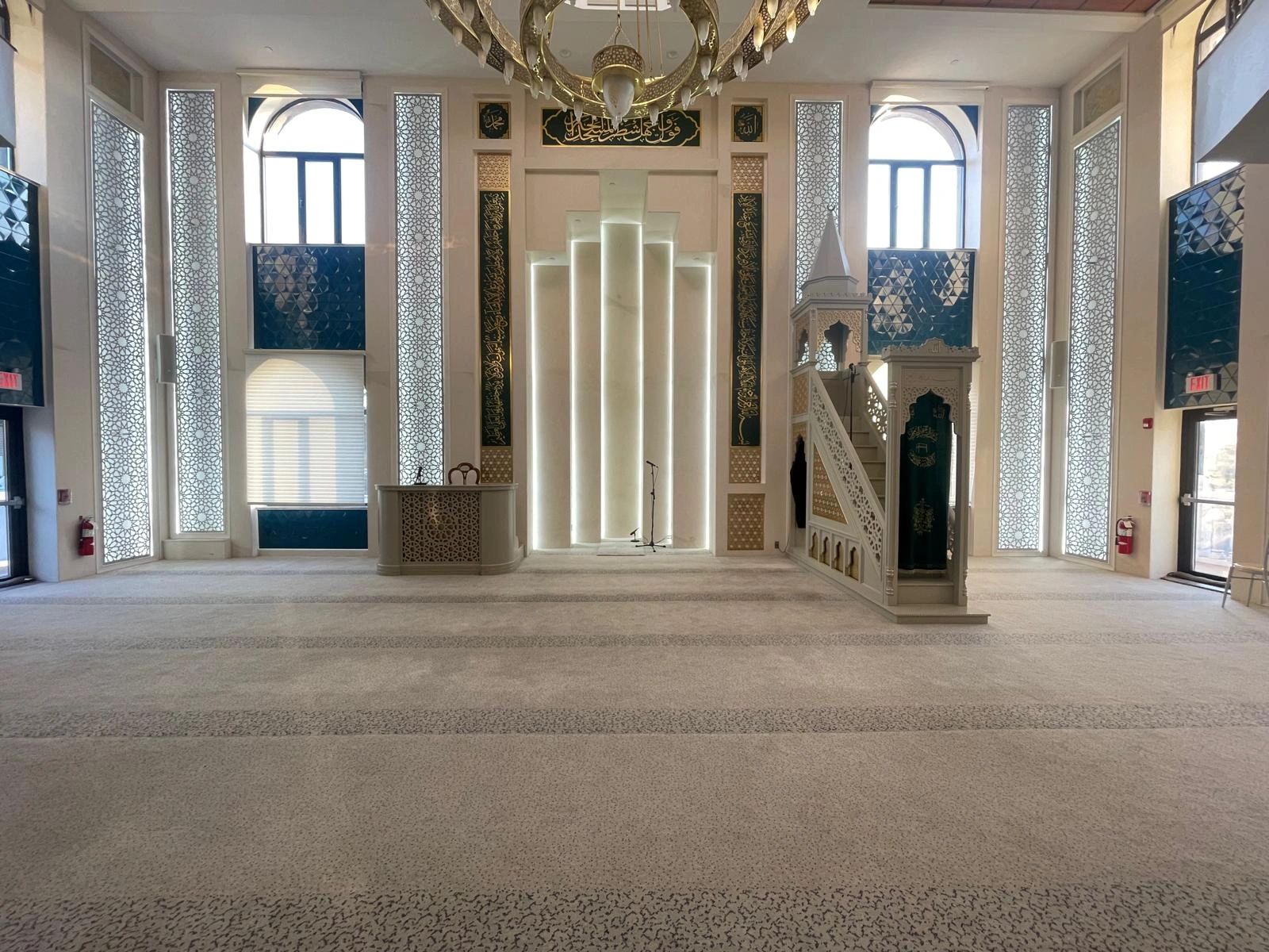 Experience the beauty of Suleymaniye Mosque with religious education