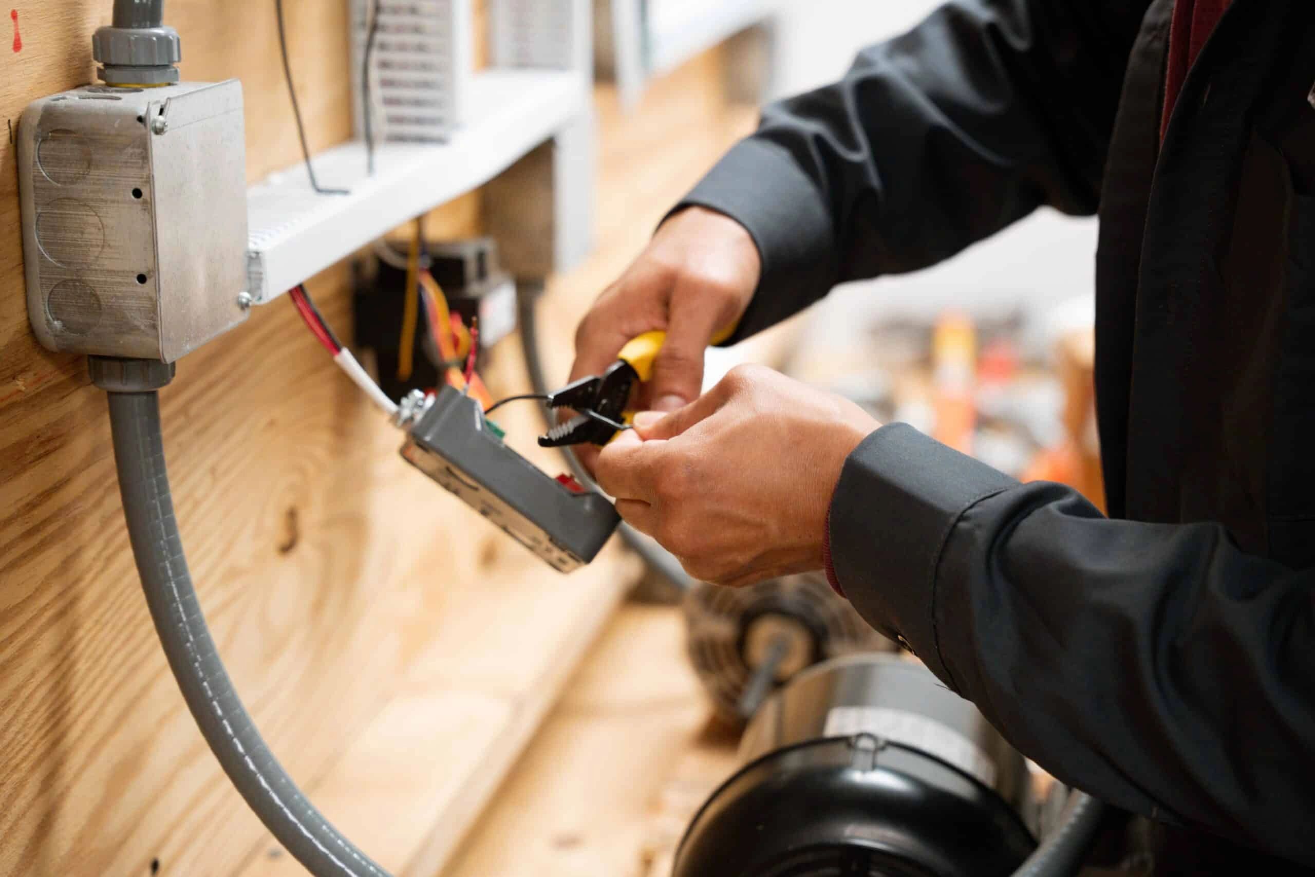Harrison Electric: Expert Commercial & Residential Electricians