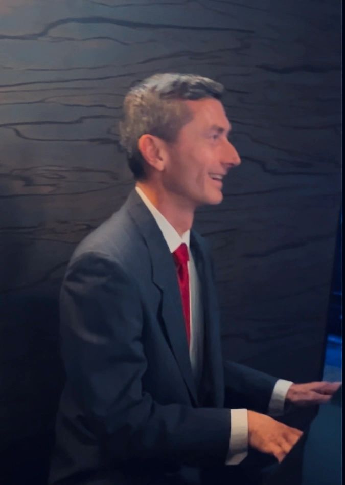 Professional Pianist & Vocalist | Matt Sabo Music