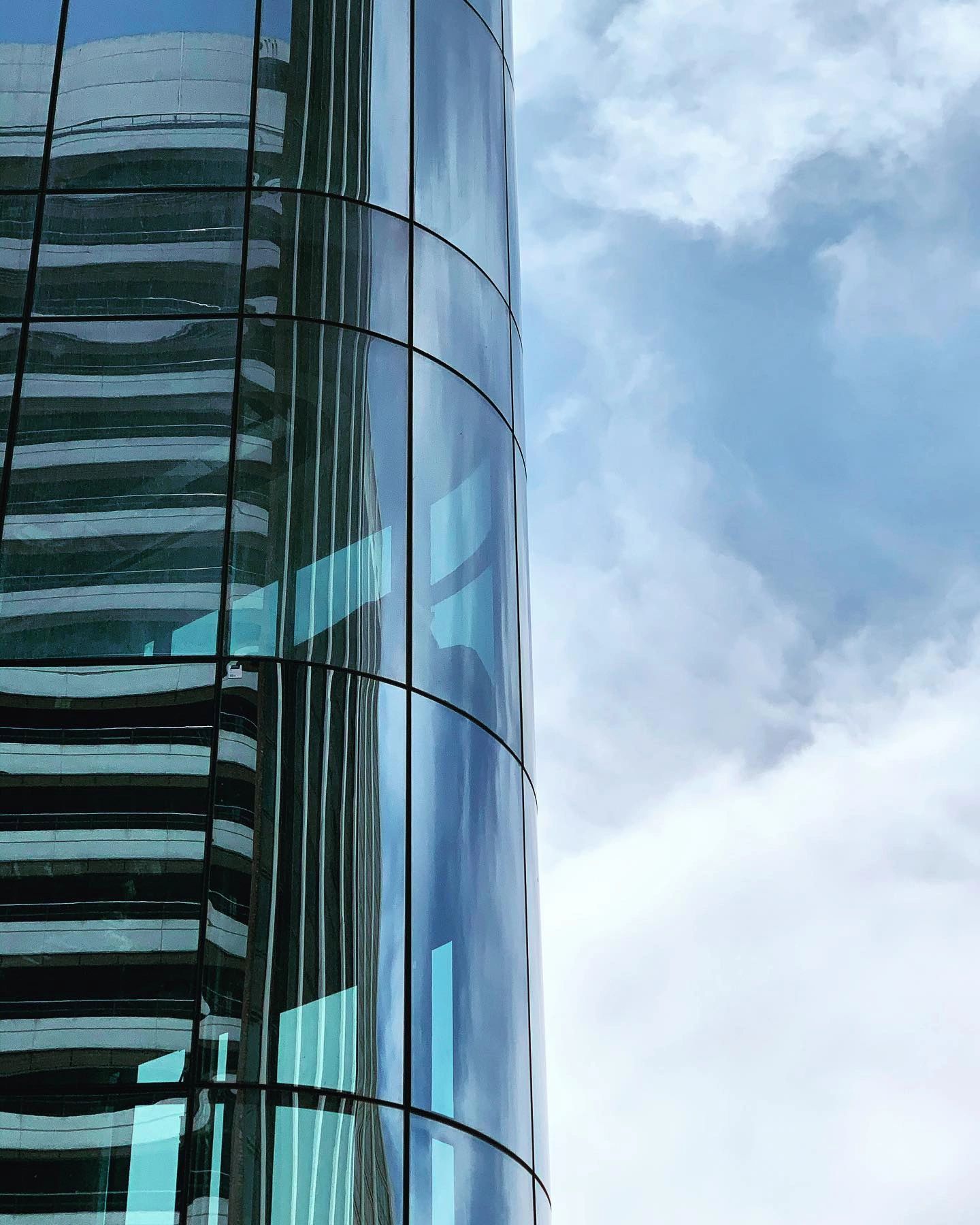 Custom Curved & Rounded Glass I Toughened & Curved Glazing