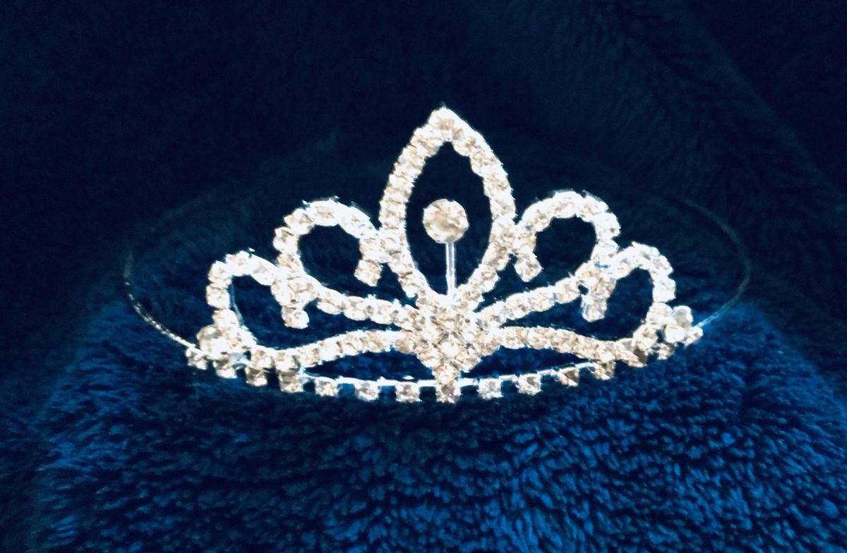 Small Economy Crowns