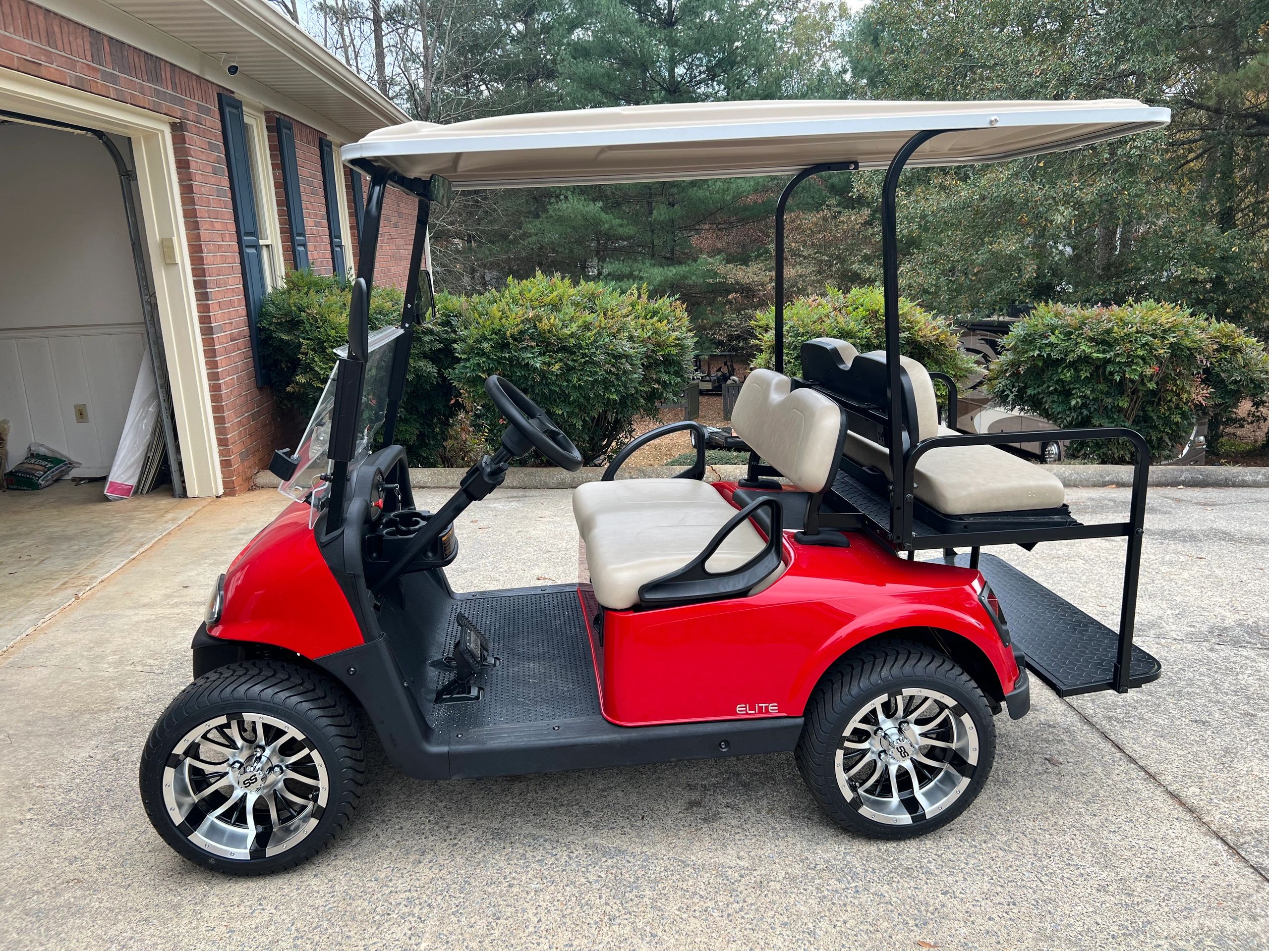 V Square Sales - Custom Golf Carts, Custom Gas Golf Carts, Custom ...