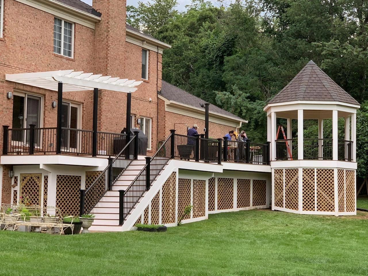 DDR Exteriors LLC