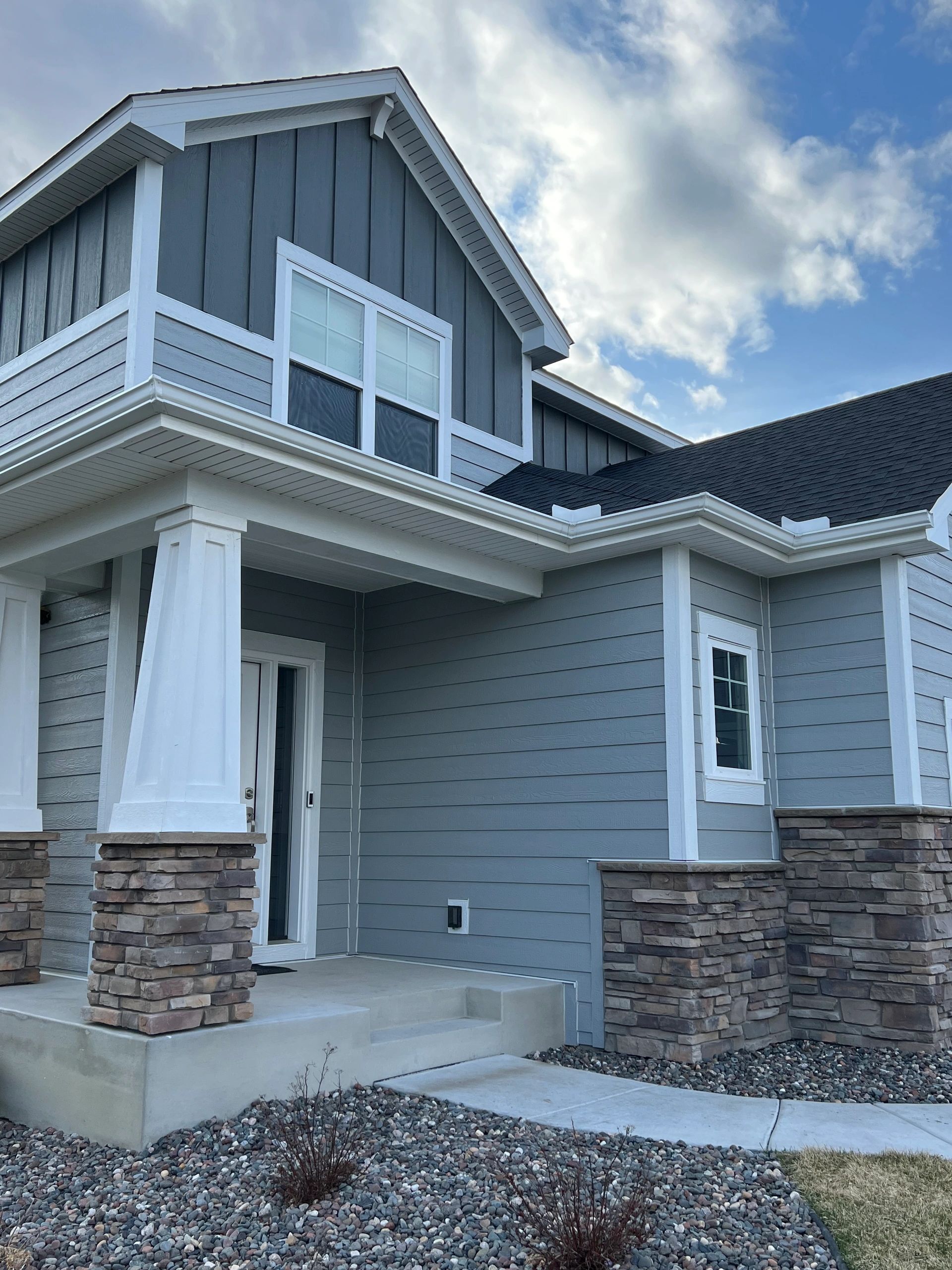 Seamless Gutters and Gutter Guards | Gutters Cba LLC