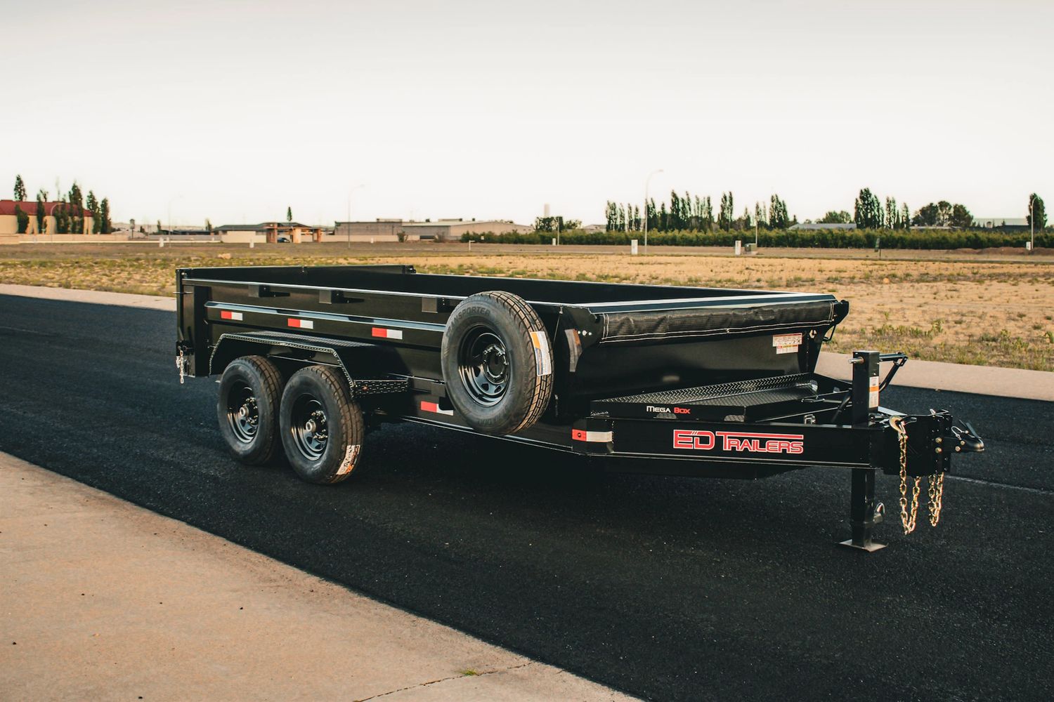 MAXPRO TRAILERS - Trailer Dealer Near Me, Canadian Made Trailers