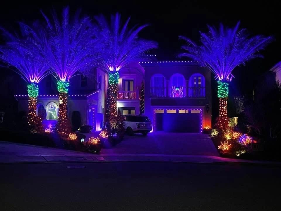 Christmas Lights Installation - Deck the house holiday lights