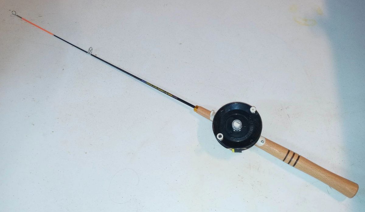 Ice Fishing Jig Pole with Reel 29"
