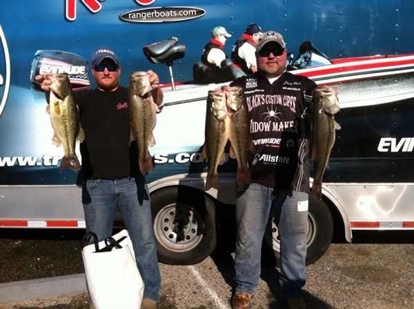 Cody Kemp and Jamey Black win Lake Ouachita with 24.55 lbs!