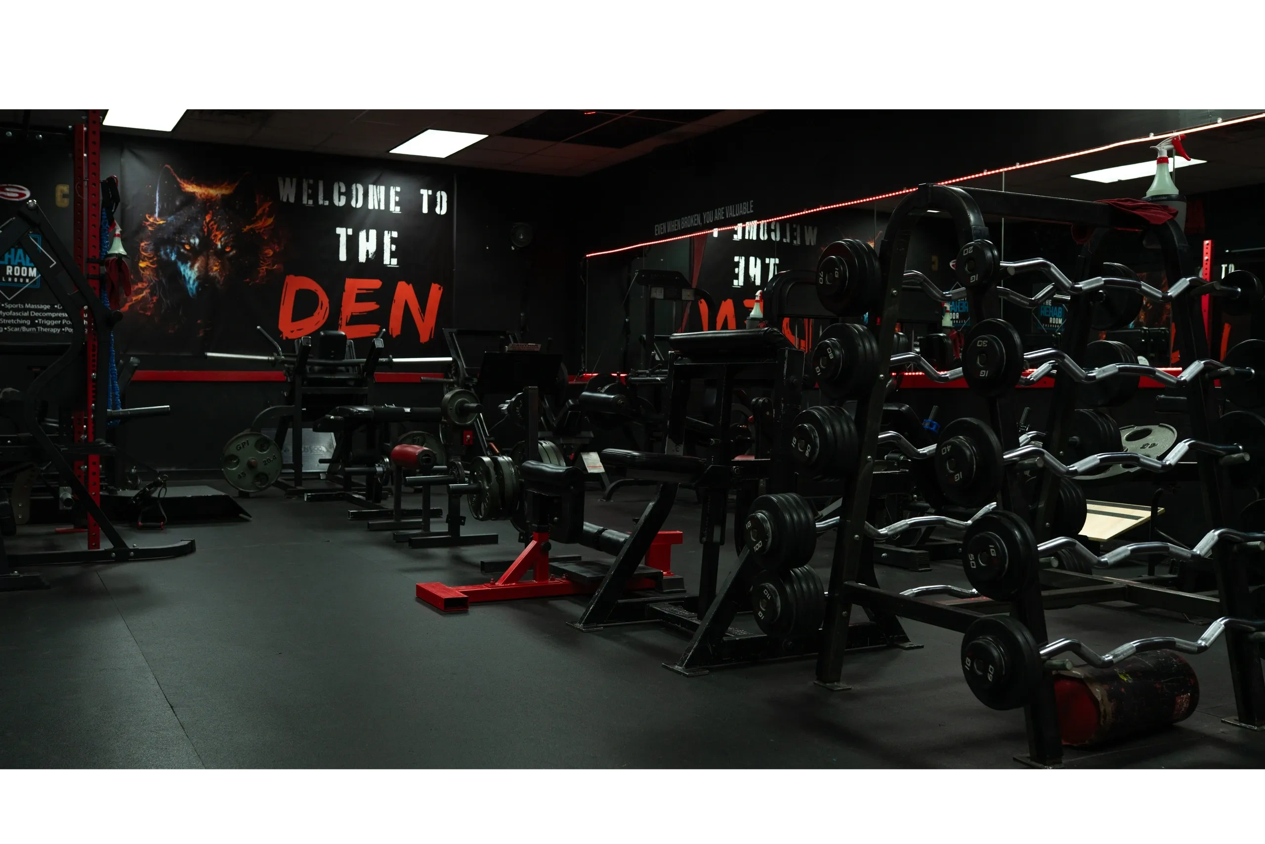 HOME [wolvesdenbarbellclub.com]