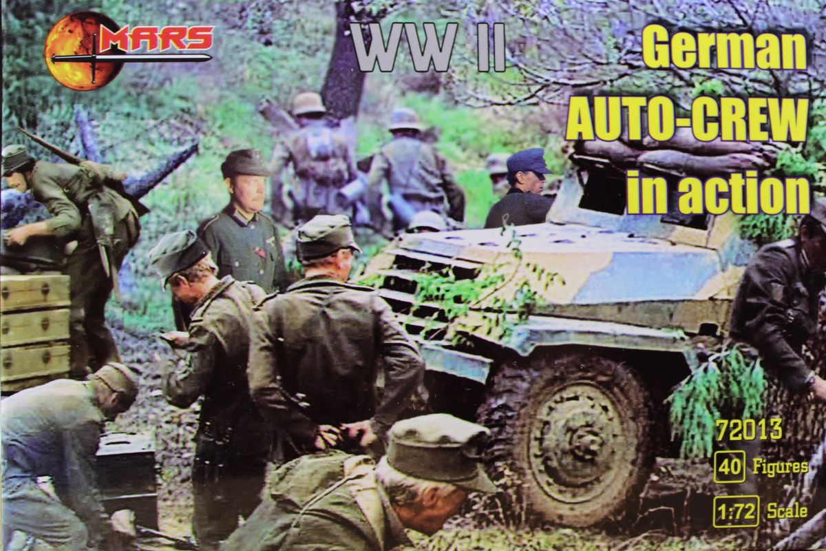 MARS 72013 German Auto Crew in Action WW2