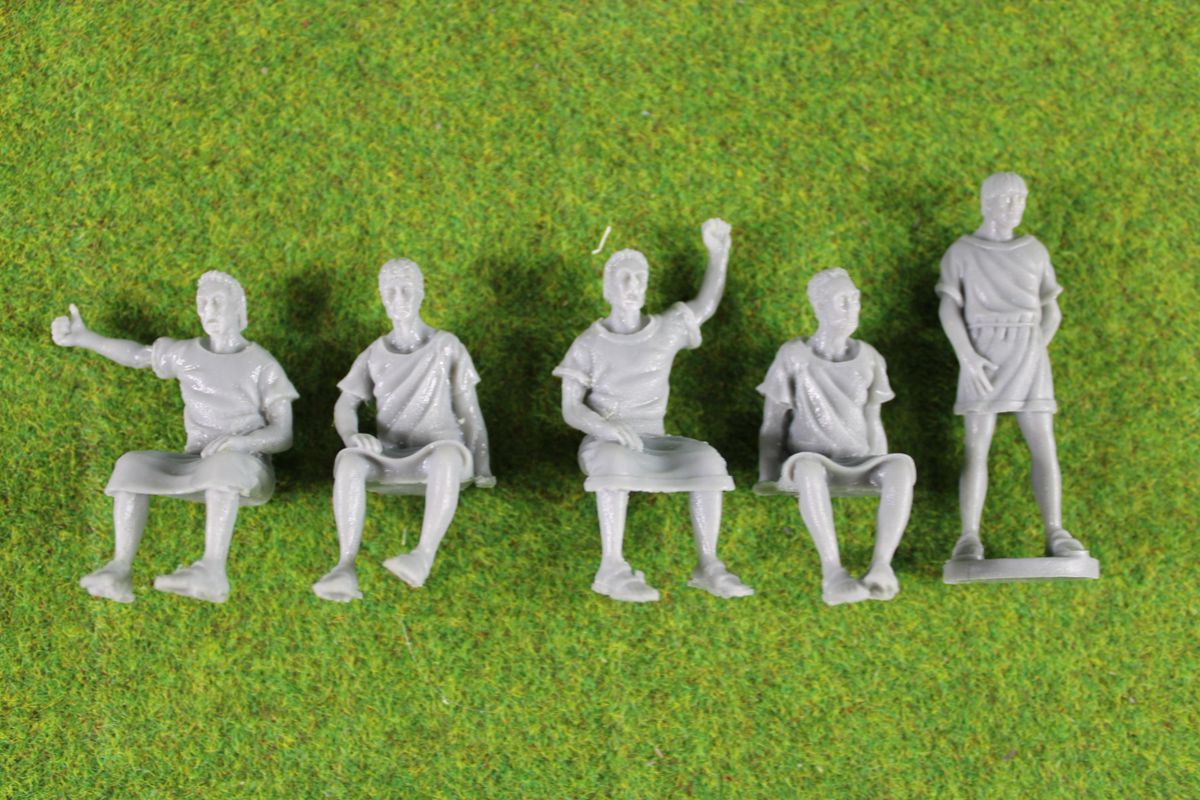 LOD 057 Roman Spectators