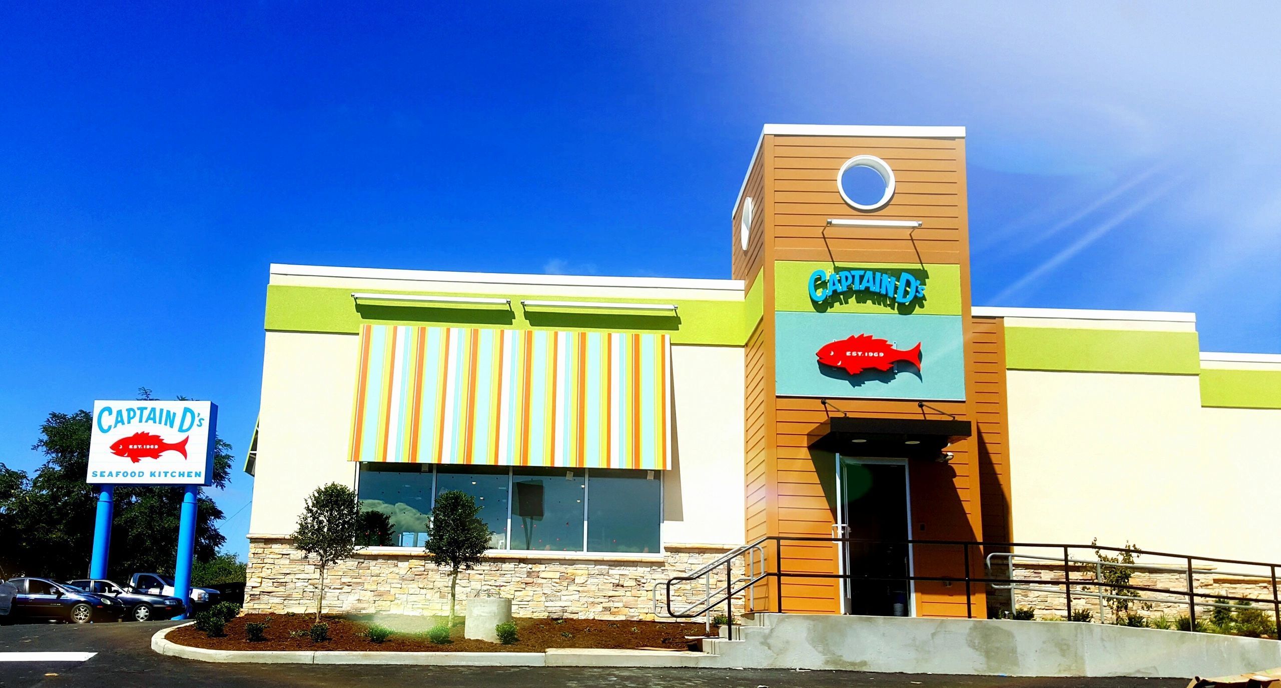 Trident Holdings LLC - Apply Online, Captain Ds, Application