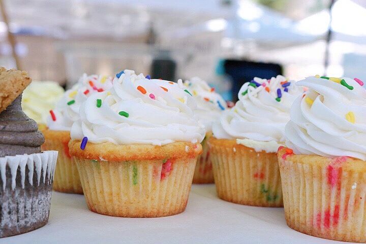 Wake and Bake Bakery - Home