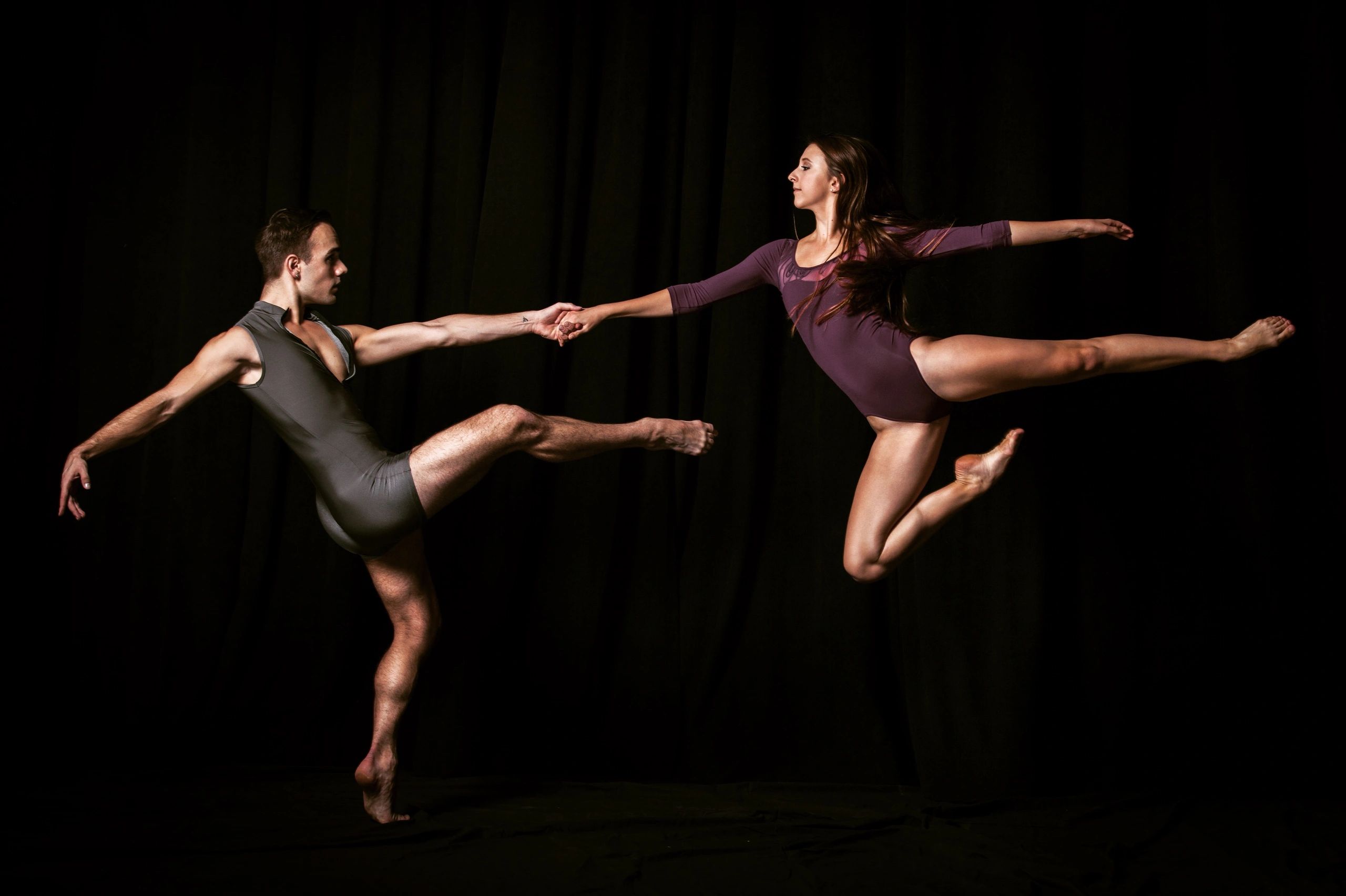 Tyler Piwowarczyk-Professional Dancer