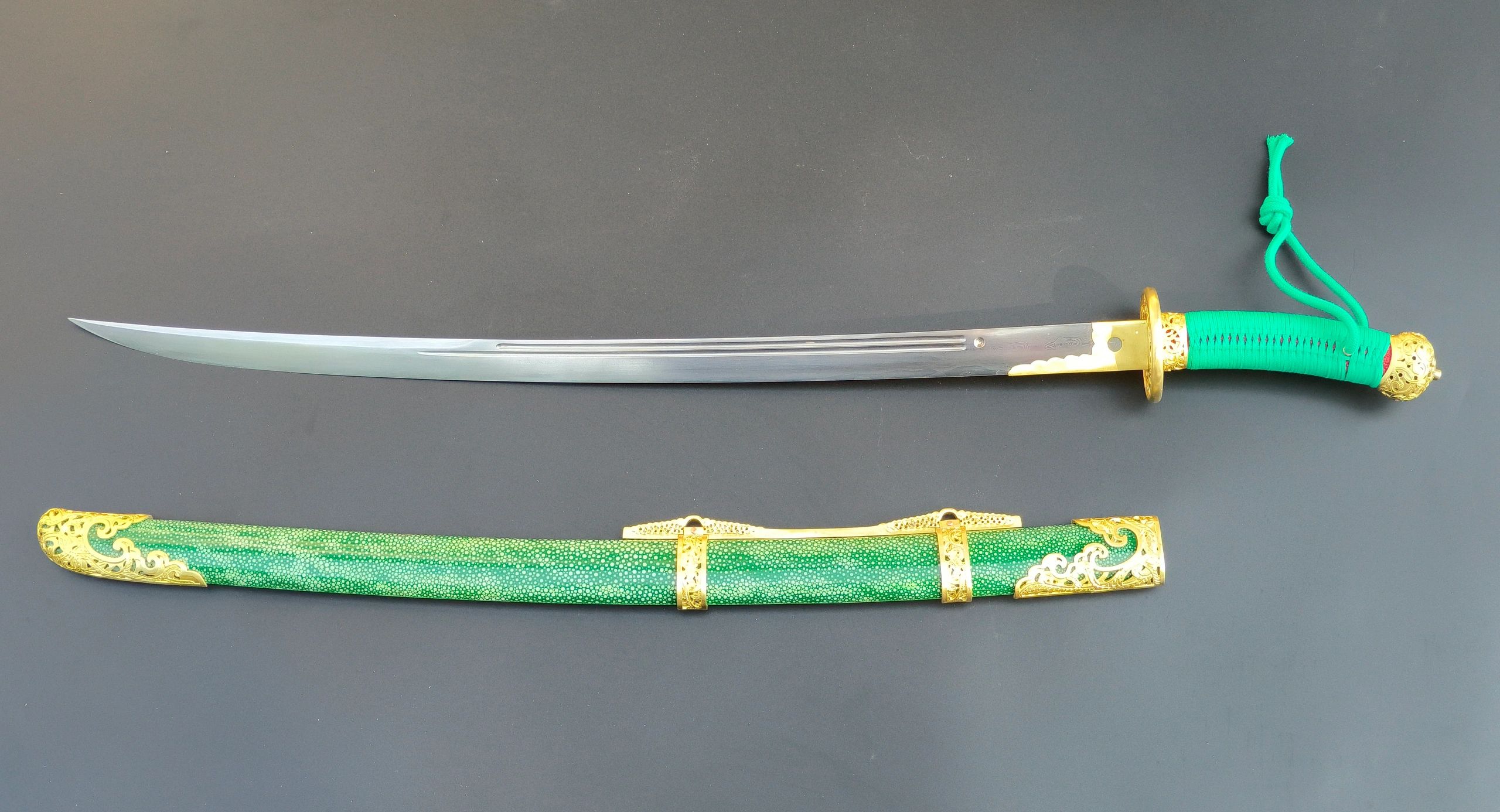 Han Jian. Roaring Dragon