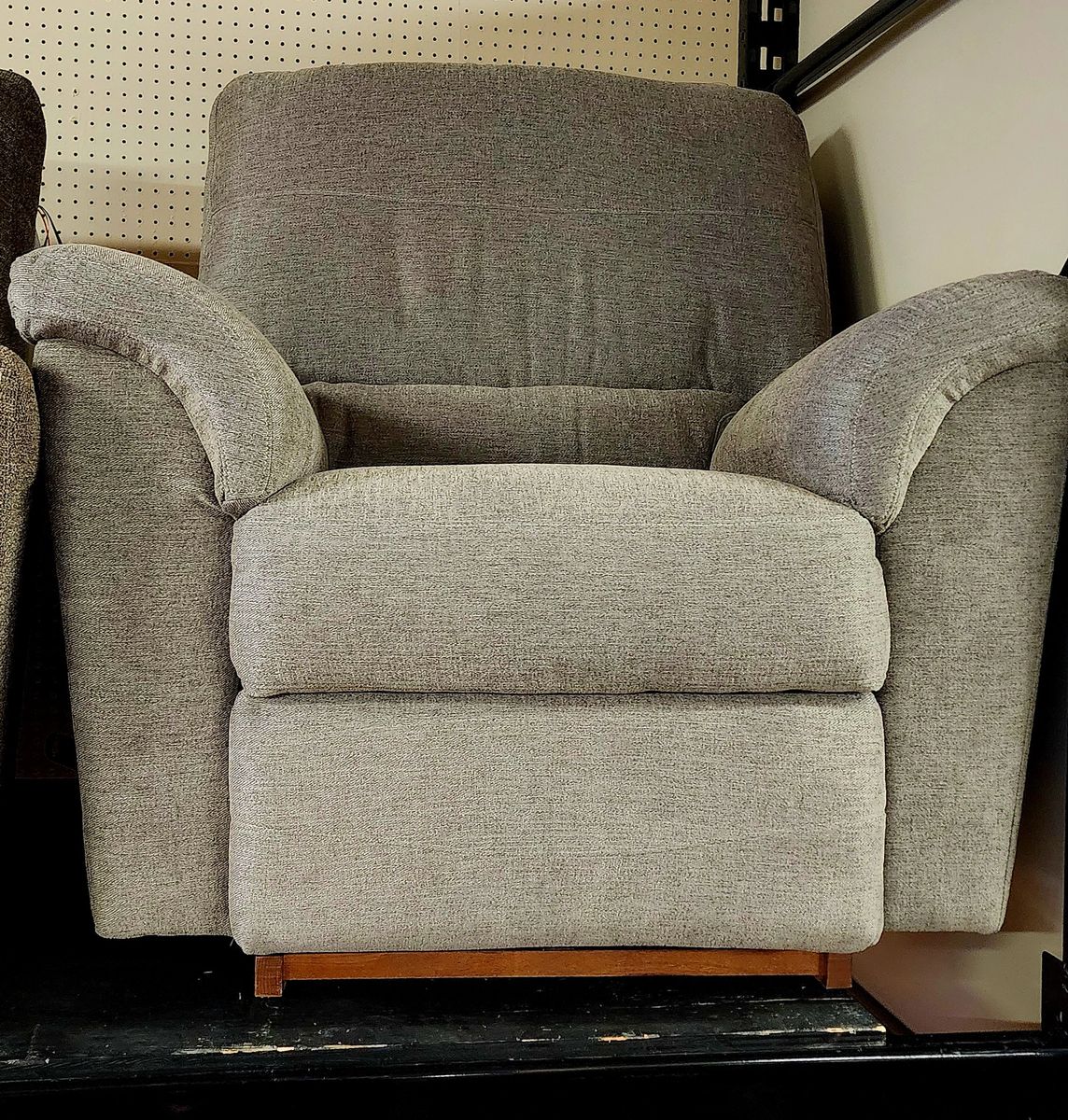 LA-Z-BOY REESE ROCKER RECLINER