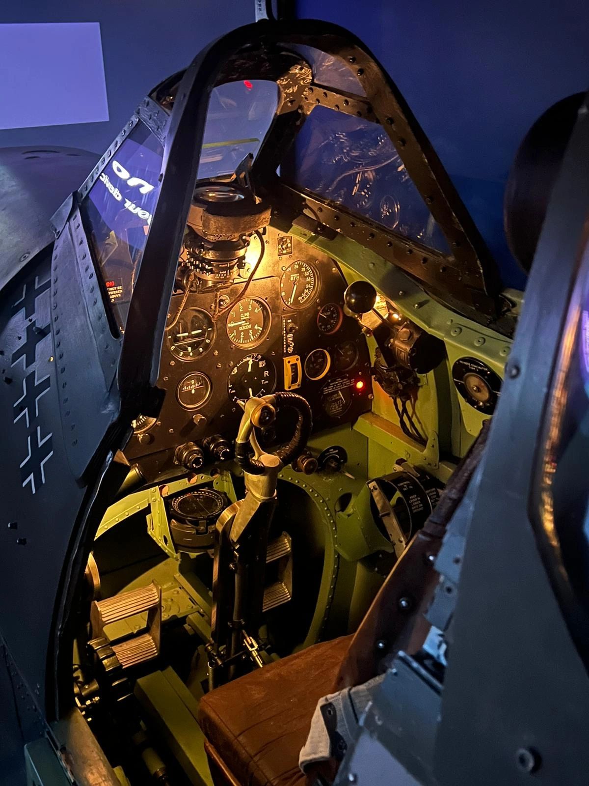 Ifly Spitfire Simulator - Interactive History Lessons, Mobile Spitfire ...