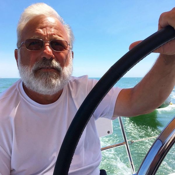 Nautilus Sailing Adventures - online