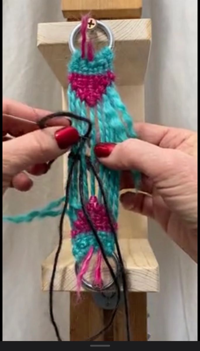 Videos on How to Make Mini Cinch Key Rings