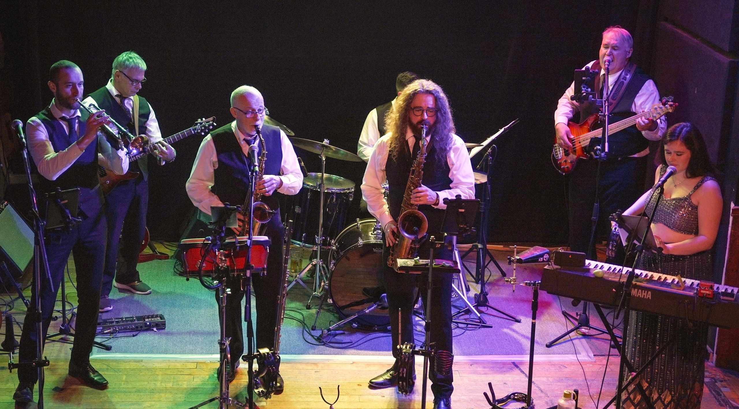 Hunks & Punks Music Corp - Live Band for Hire!