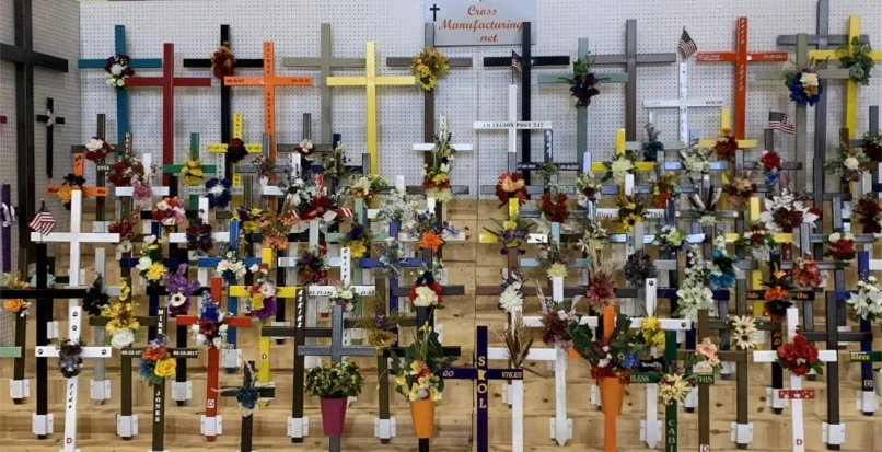 crossmanufacturing.net - Roadside Memorial Crosses, Crosses for ...