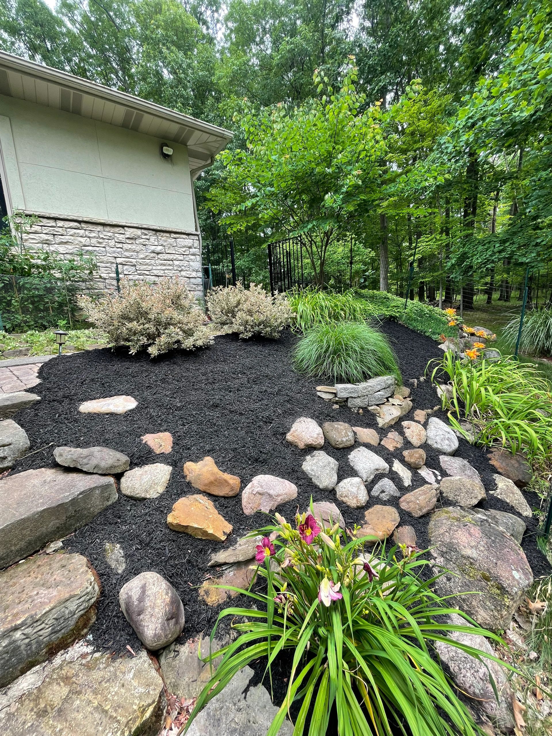 Paoli’s Landscaping