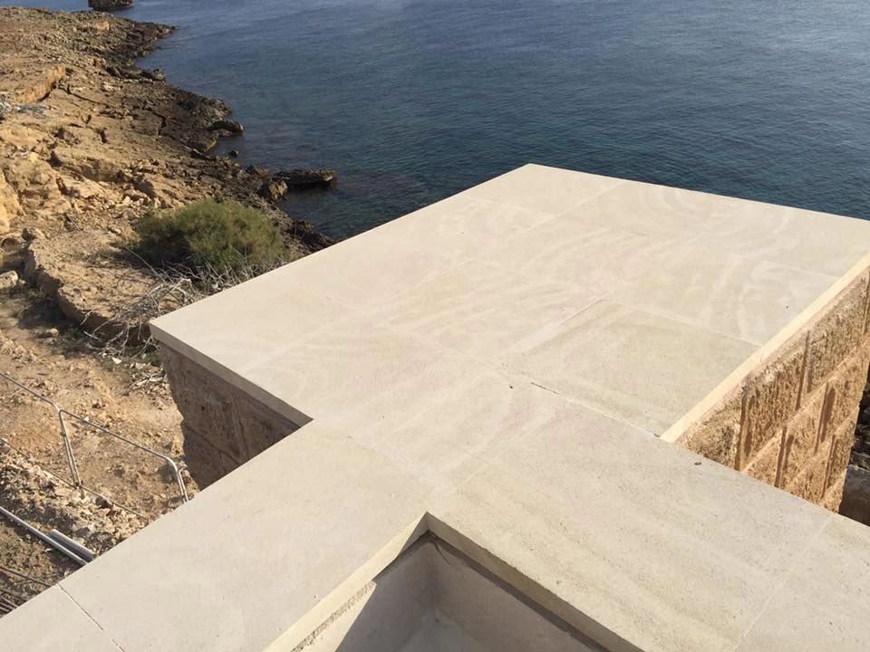 ANDREAS P. CHRISTOFI LTD