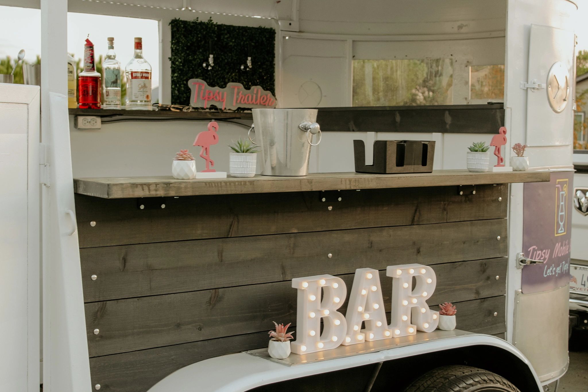 Tipsy Mobile Bar