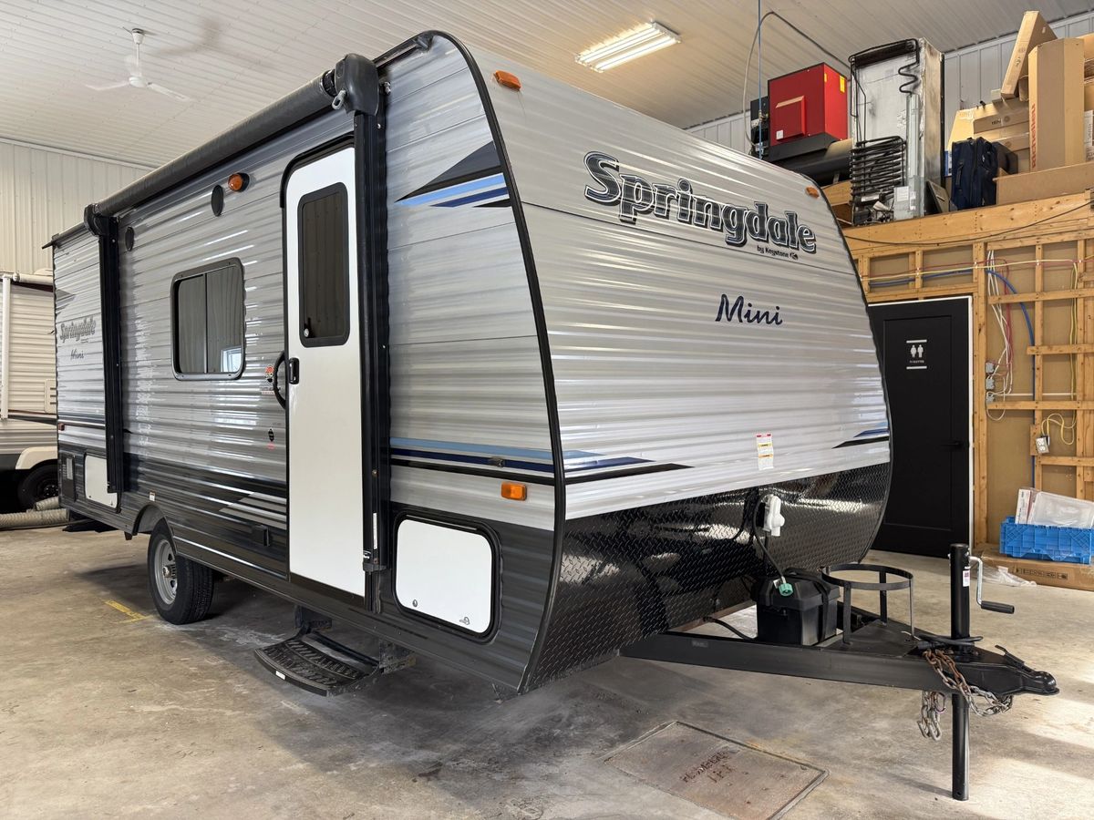 VENDU *** Roulotte KEYSTONE SPRINGDALE 1850FL 2018