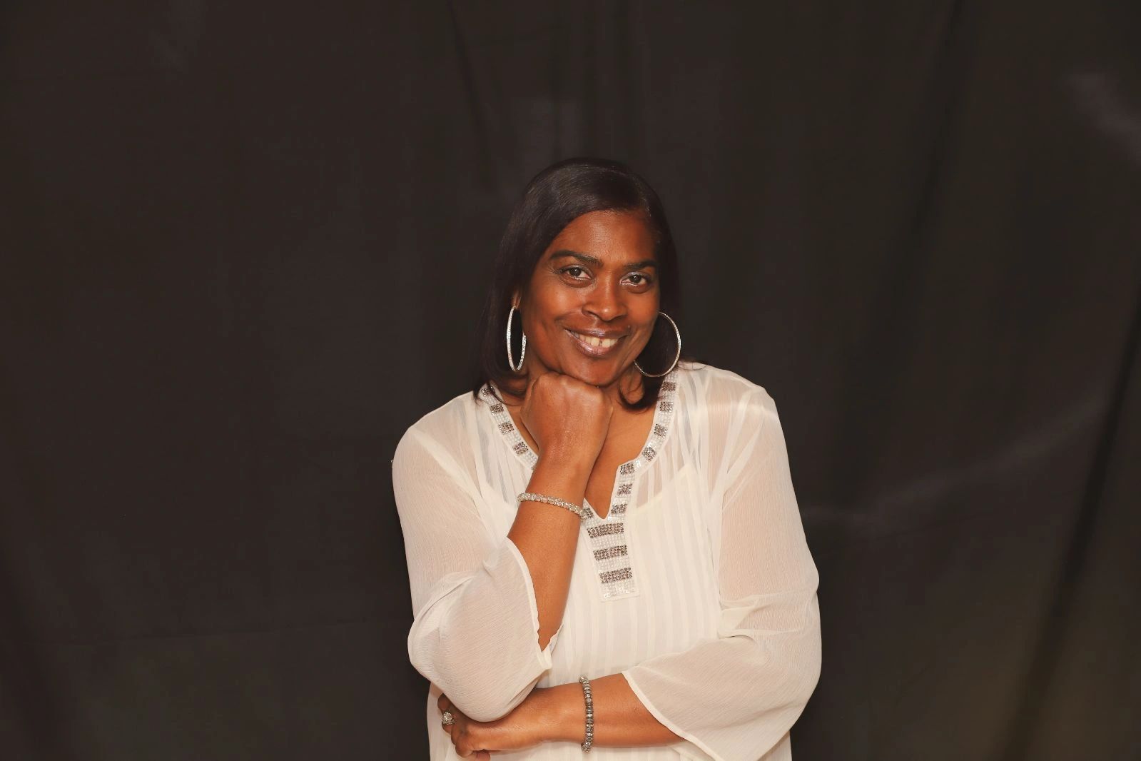 Flo James - Author/Writer/Host/Blogger/Self-esteem Influencer- Discover ...