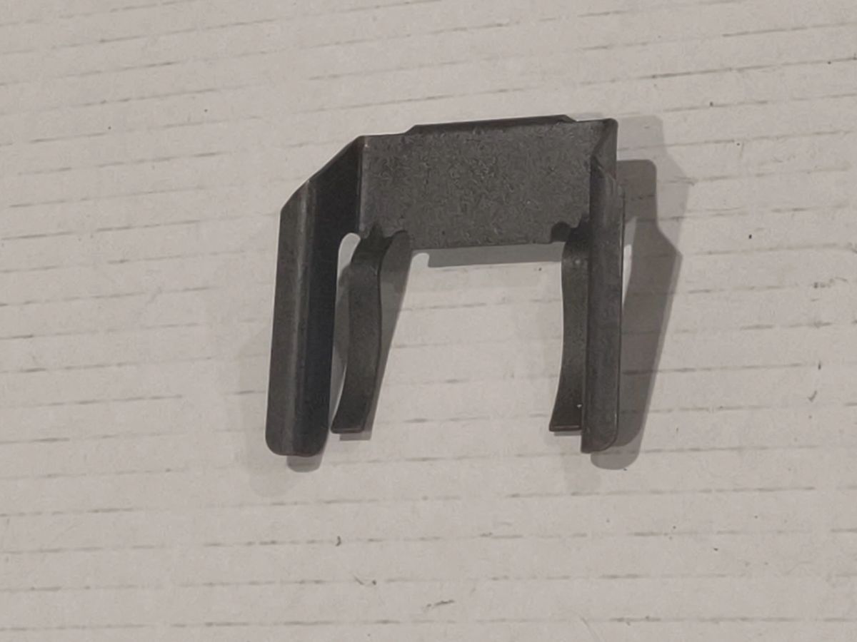 Side Marker Light Retainer