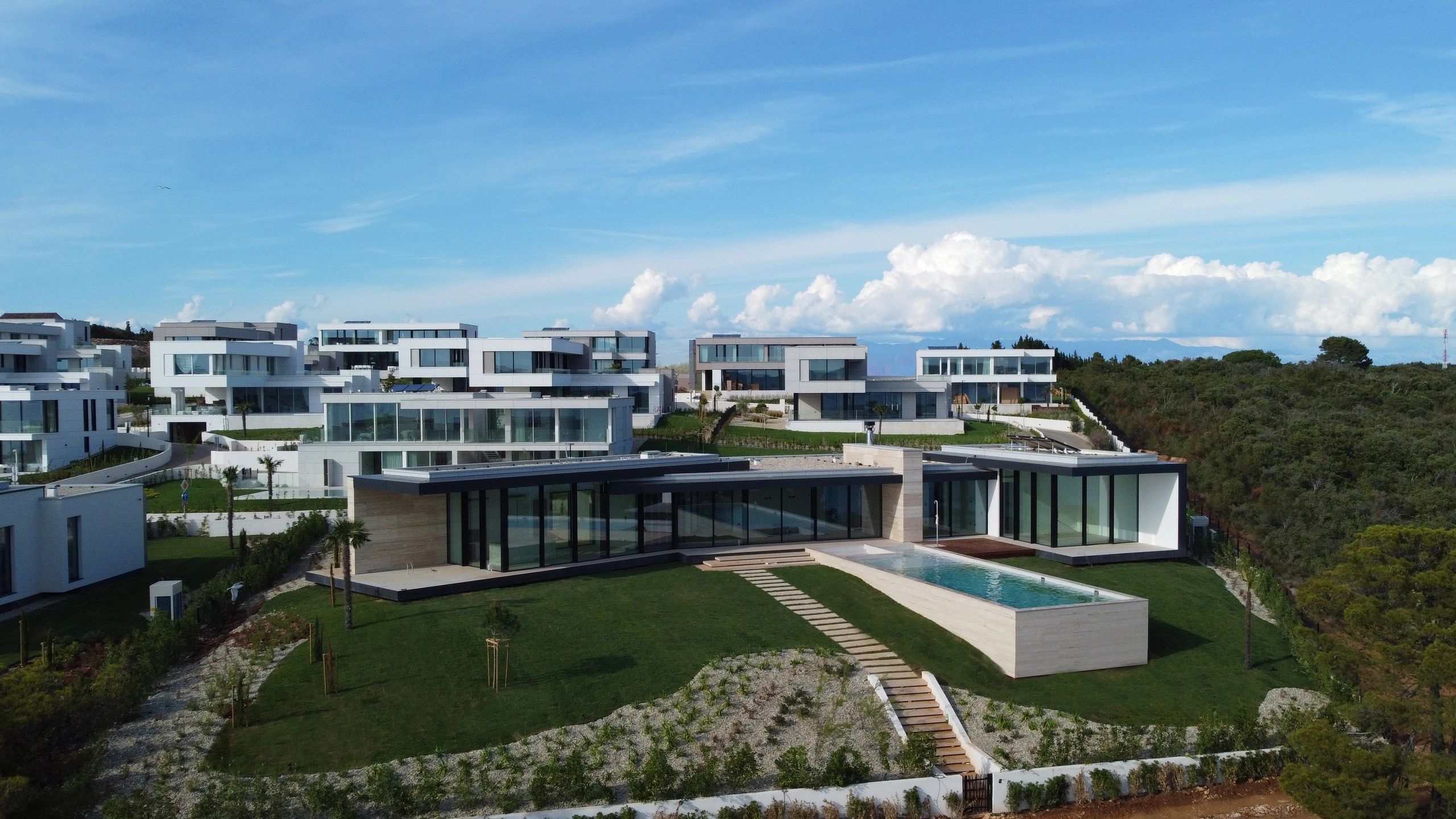 LIOQA resort