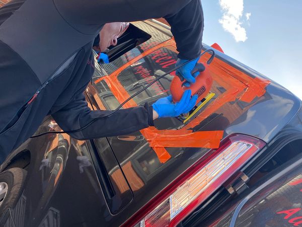 Mobile Windscreen Services | M60 Windscreens