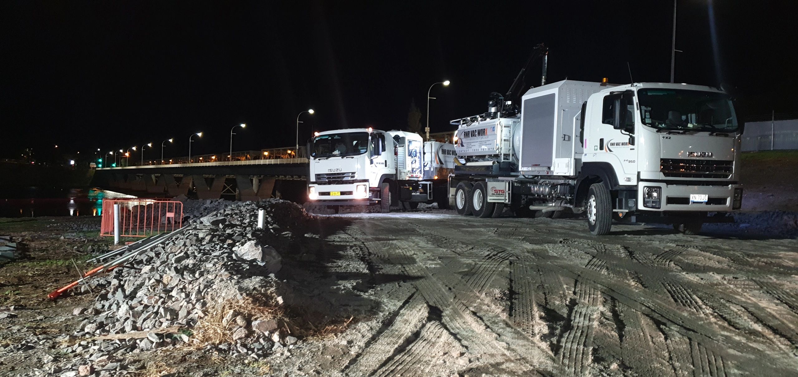 RNR Vac Worx Pty Ltd - Home