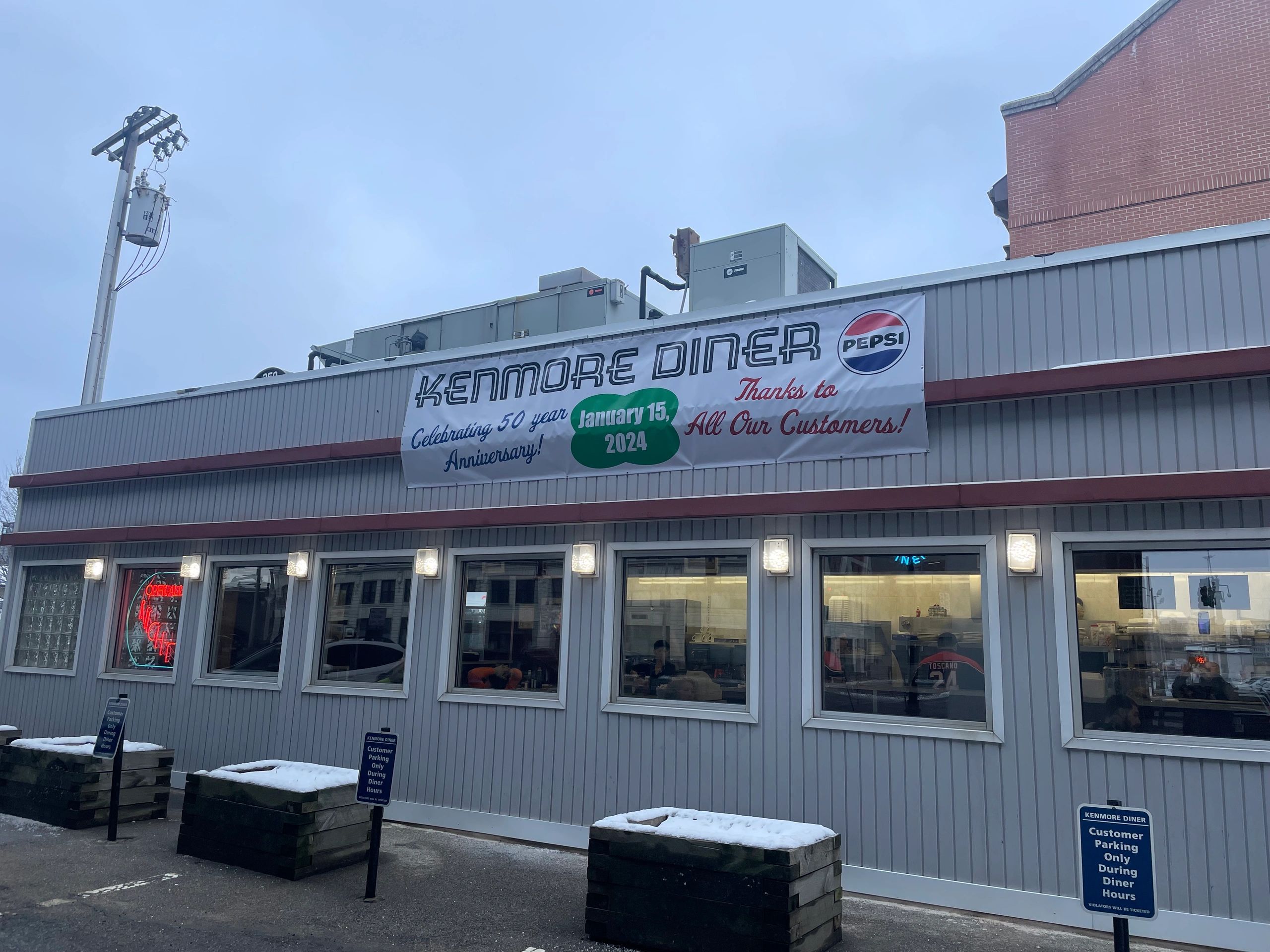 New owner keeps legendary Kenmore Diner tradition cooking