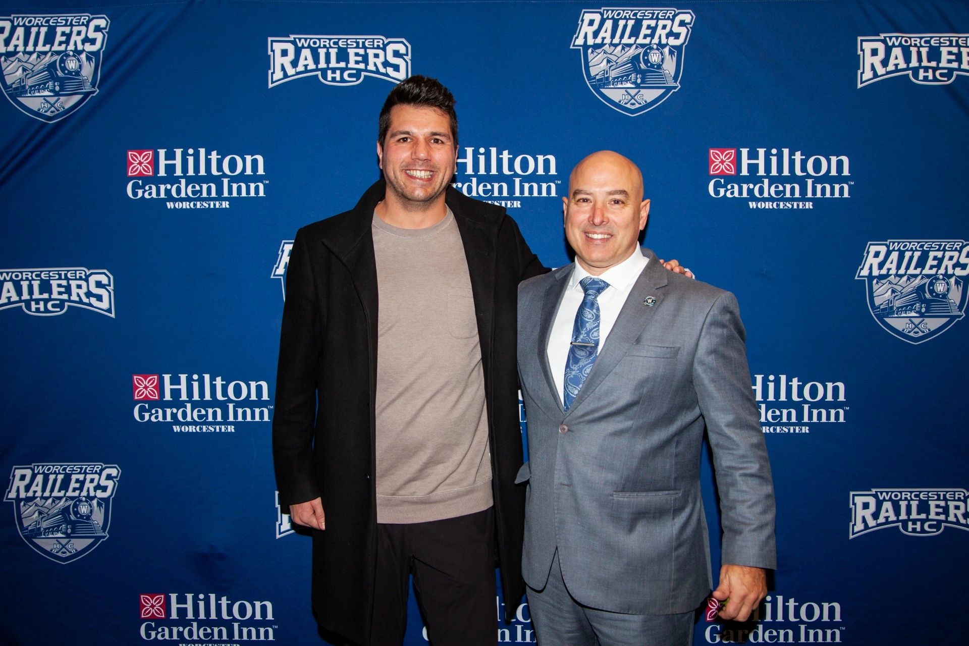 Former Sharks 'fighter' Jimmy Bonneau visits DCU ice to scout