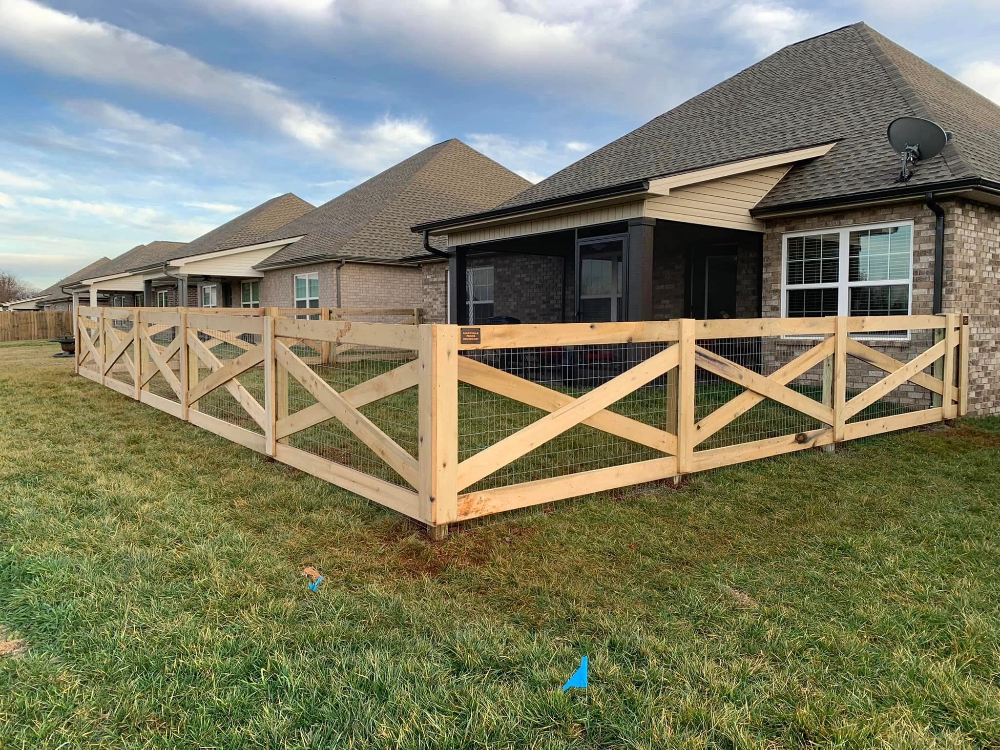 Vinyl Fencing Solutions | Maryville Fence