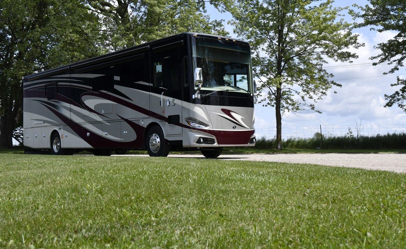 The RV Tech - RV Repair, RV Air Conditioners RV Refrigerators