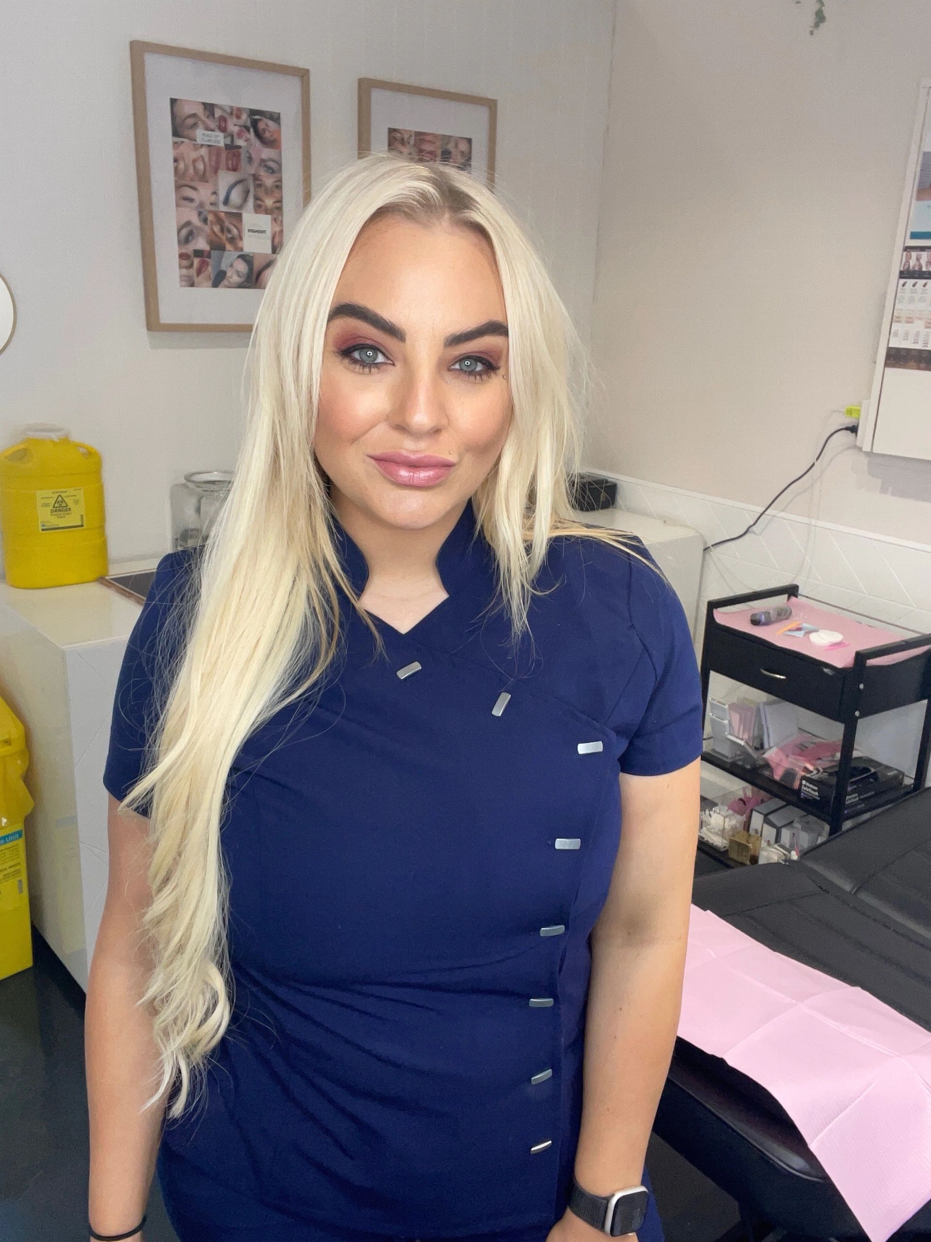 Experience the Art of Eyebrow Tattooing