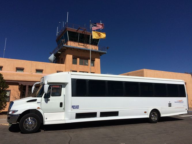 RoadRunneR Shuttle & Charter