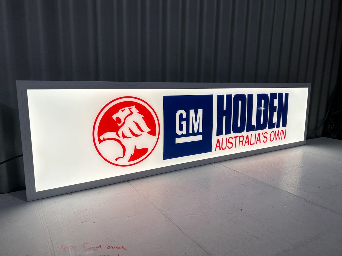 HOLDEN AUSTRALIA'S OWN LED WALL HANGING LIGHT 1200 MM X 300 MM 240 VOLT