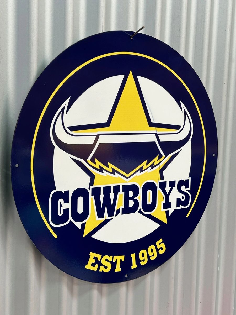 NORTH QUEENSLAND COWBOYS 560 MM DIAMETER ROUND METAL SIGN