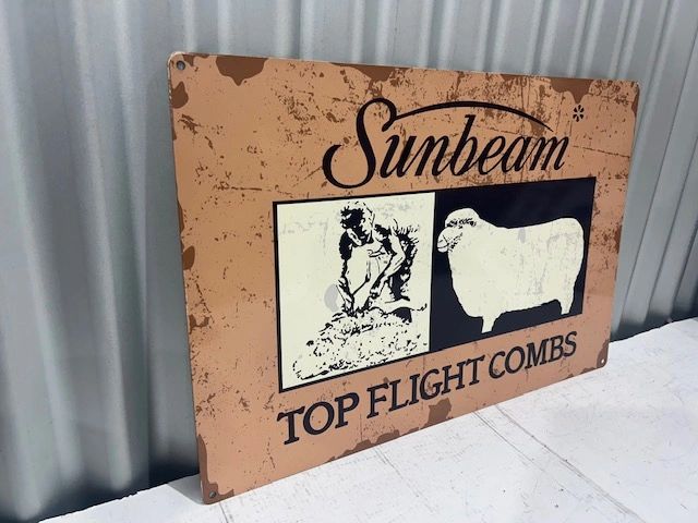 SUNBEAM TOP FLIGHT SHEARING COMBS 600 MM X 400 MM METAL SIGN