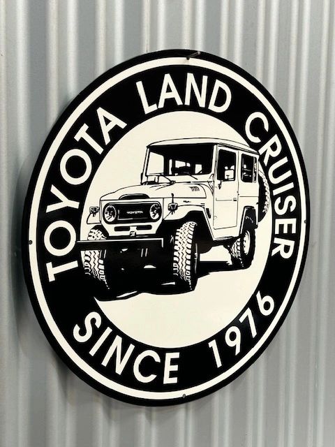 TOYOTA LANDCRUISER SINCE 1976 560 MM ROUND METAL SIGN