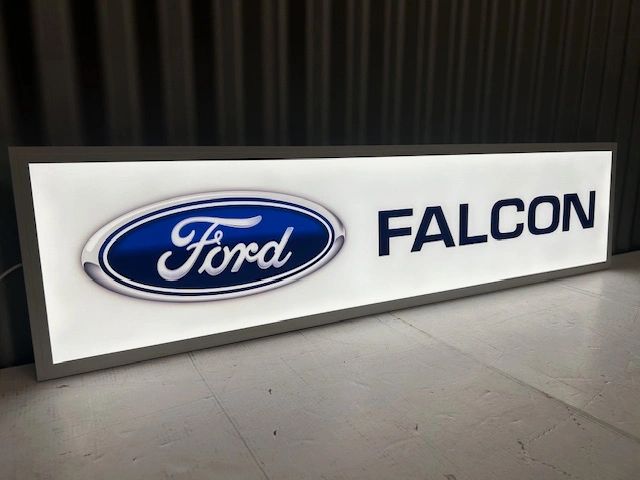 FORD FALCON 1200 MM X 300 MM LED FLAT HANGING LIGHT 240 VOLT