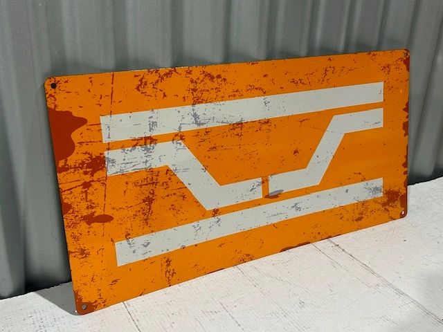 VIC RAIL 600 MM X 300 MM METAL SIGNS